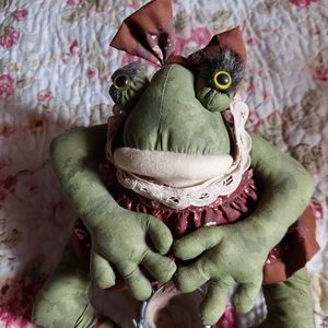 Accents | Adorable Cottage Fairycore Frog Plush Decor | Poshmark